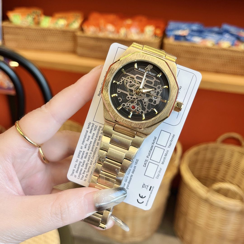 AUDEMARS PIGUET Часы наручные Кварцевые - купить с доставкой по ...