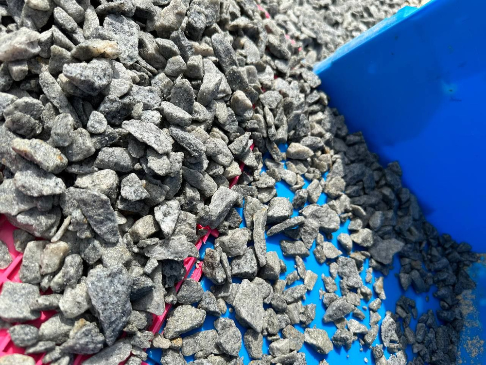 Щебень гранитный 5-10мм 10кг УраЛьское Качество купить на OZON по ...