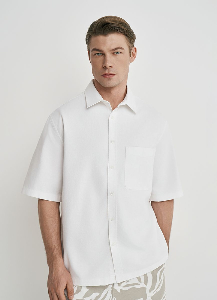Рубашка Мужской O'STIN белый Короткий Текстиль Карманы Однотонный, размер 54, 56 свободный ...