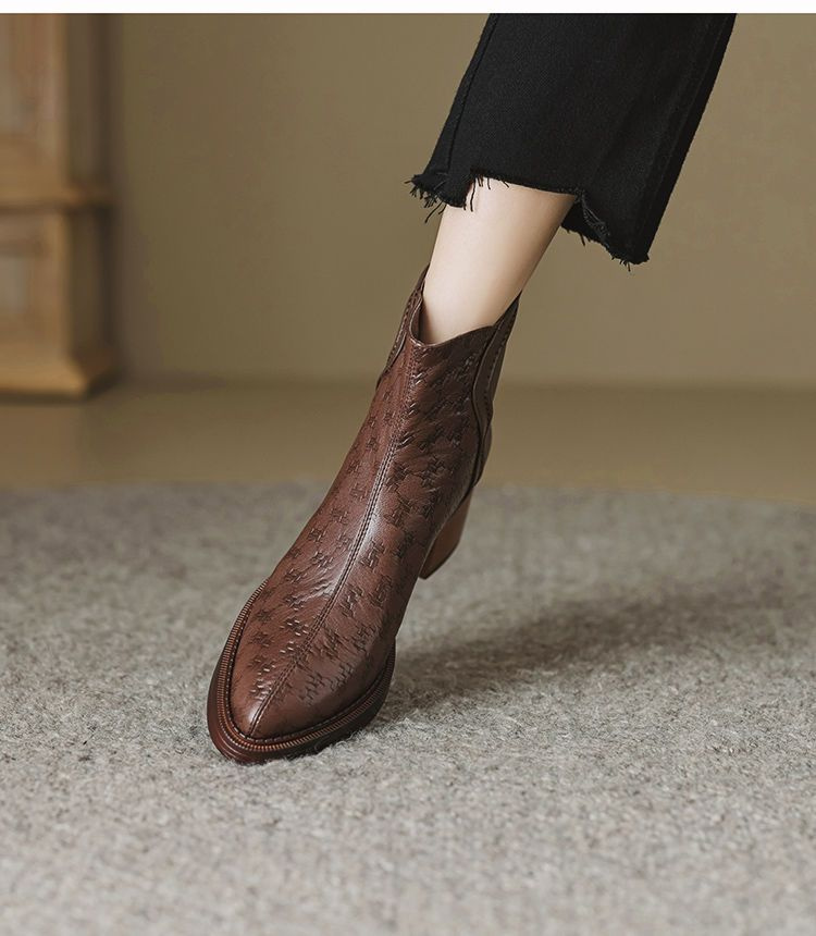 Сапоги Женский SYJWY полусапоги, размер 35 коричневый На любой сезон Стандартный низкий (до 4 см ...