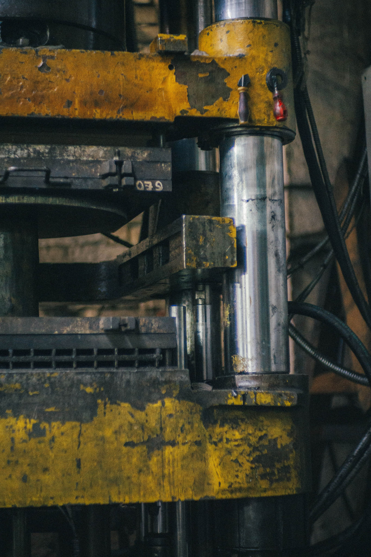 СЕБ-Балаково, шарнир (сайлентблок) + подушки переднего амортизатора (орех+бублик) ВАЗ 2101-2107 ...