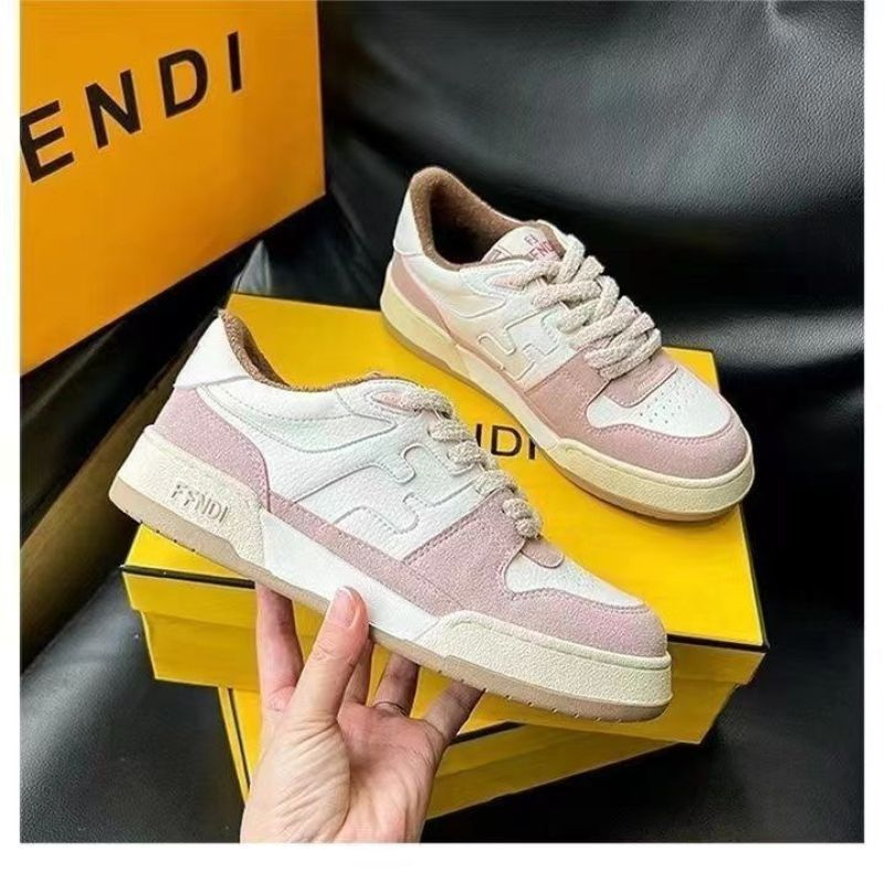 Кроссовки Fendi - купить с доставкой по выгодным ценам в интернет ...