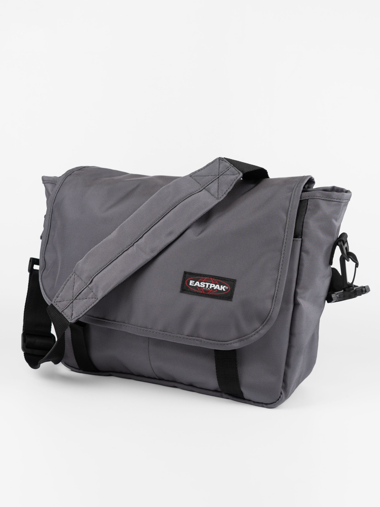 Сумка мессенджер на плечо Eastpak Jr графитовая 11,5л купить на OZON по ...