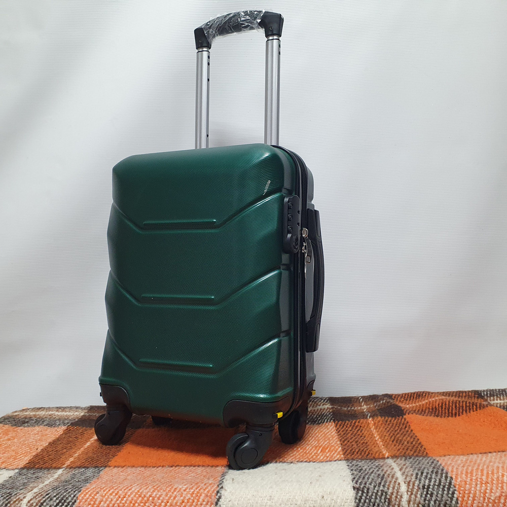 Пластиковый, маленький, Чемодан на колесах 40х30х20 в ручную кладь ...