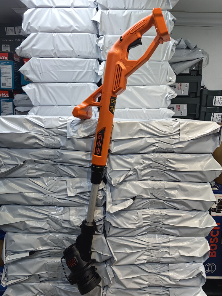 Запчасть для Триммер аккумуляторный Black Decker ST1823 сам триммер без ...