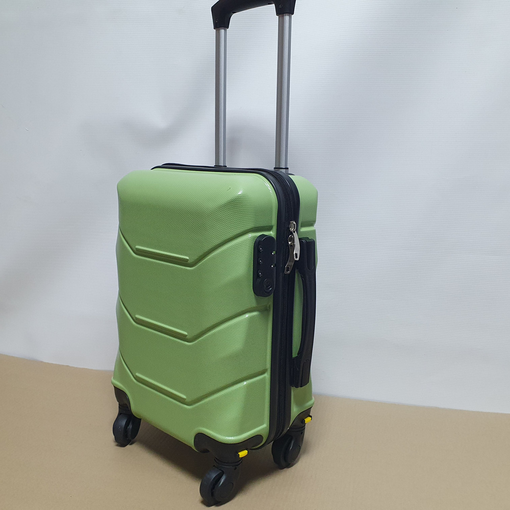 Пластиковый, маленький, Чемодан на колесах 40х30х20 в ручную кладь ...