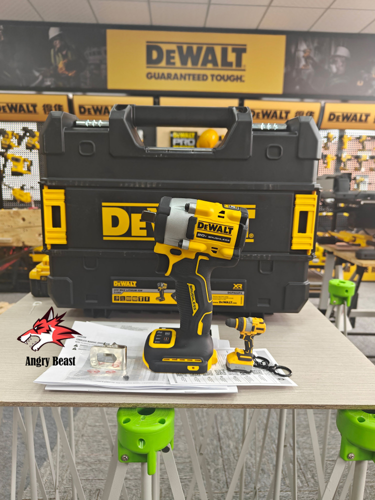 Аккумуляторный гайковерт Dewalt DCF922, 610 Нм, 3550 уд/мин, в кейсе ...