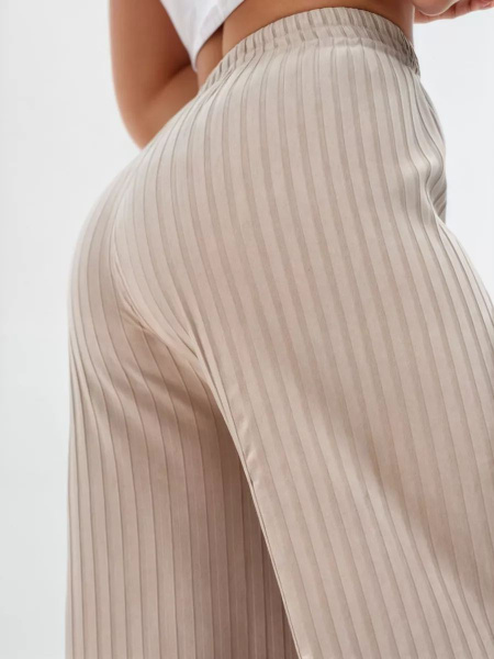 Брюки Женский byFAMM абрикосовый крайола, бежевый Полиэстер, Вискоза Повседневный, размер 40 Без ...