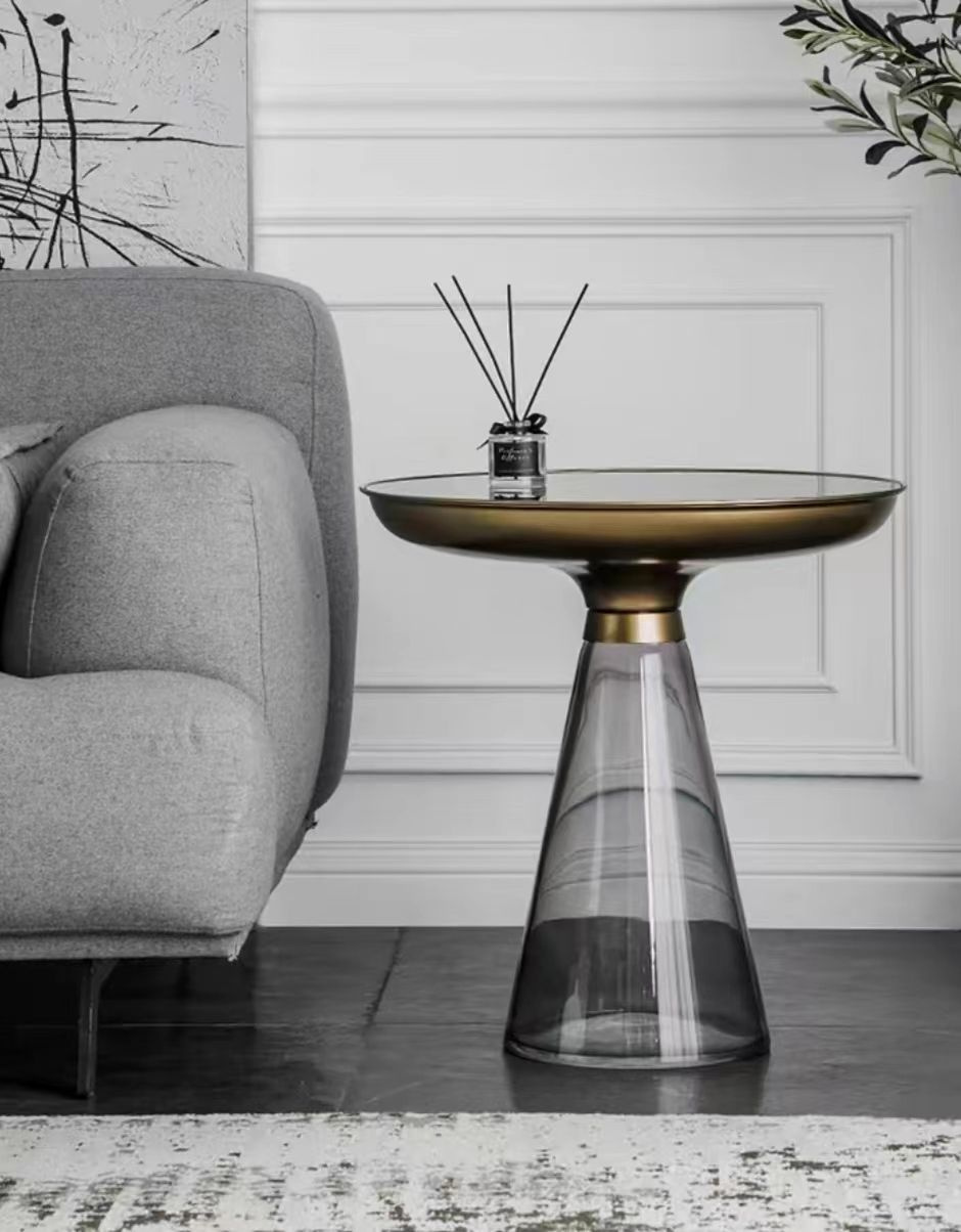 Журнальный стол Круглый светлый роскошный приставной столик из ...