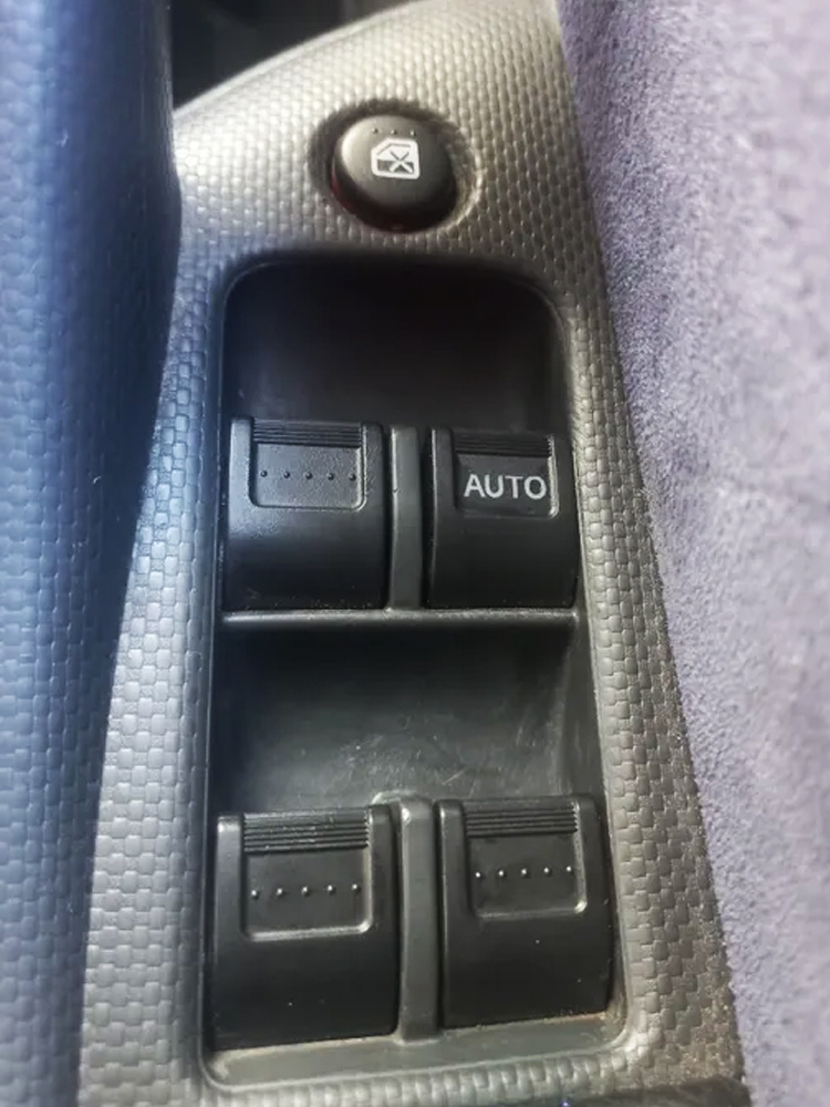 Консоль в автомобиль арт. 35750-SAA-003, 35750-S6A-A02ZA купить на OZON ...