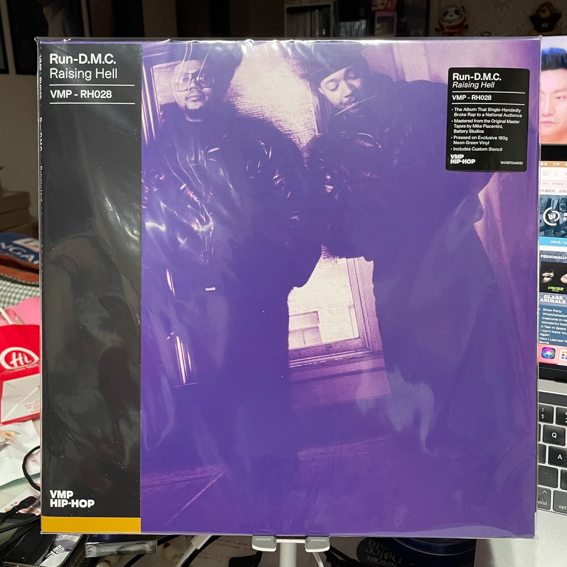 Виниловая пластинка Run DMC Raising Hell купить на OZON по низкой цене ...