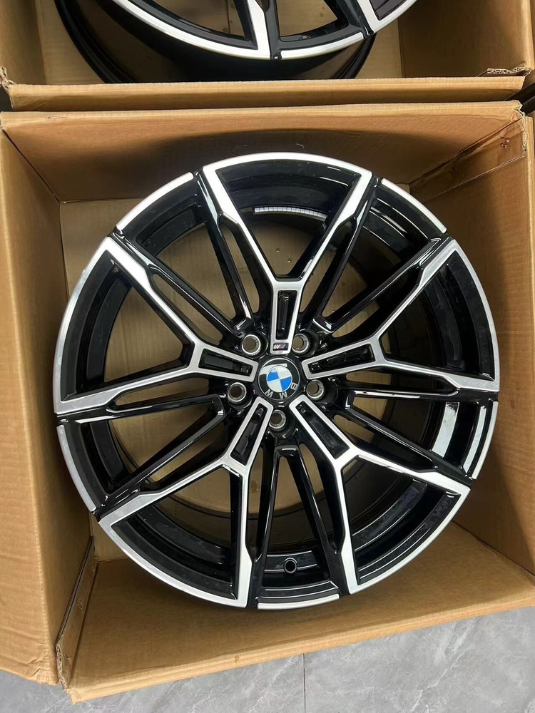 Колесный диск BMW 19x9.5" PCD5x112 ET20 D66.6 LG17-23 купить c доставкой на OZON по низкой цене ...
