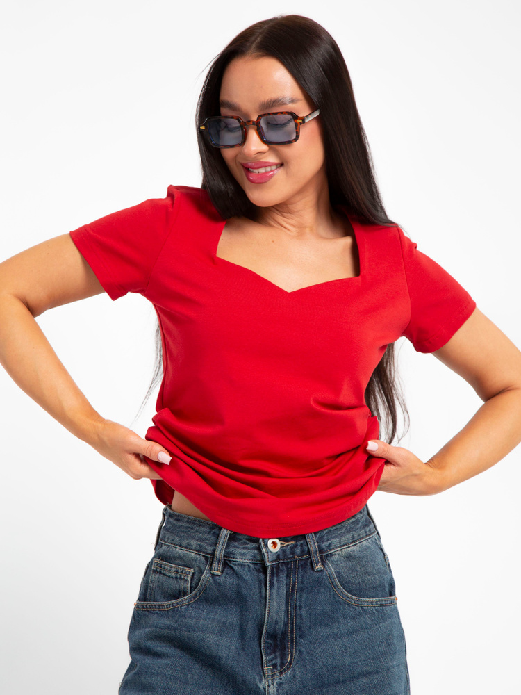 Футболка Женский HALIMA.style красный Короткий, размер 52 Хлопок Однотонный облегающий ...