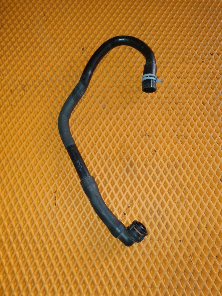 Трубка картерных газов Volvo V40 II Б/У с пробегом купить на OZON по ...