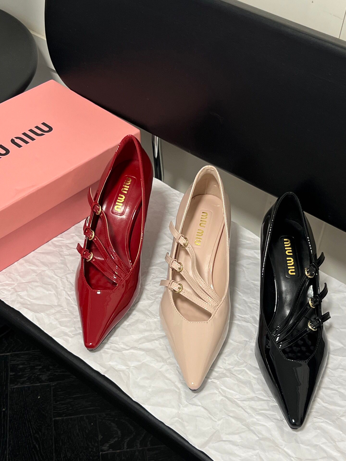 Туфли Женский Miu Miu Искусственная кожа размер 39 Шпилька лодочки Пряжка Заострённый нос