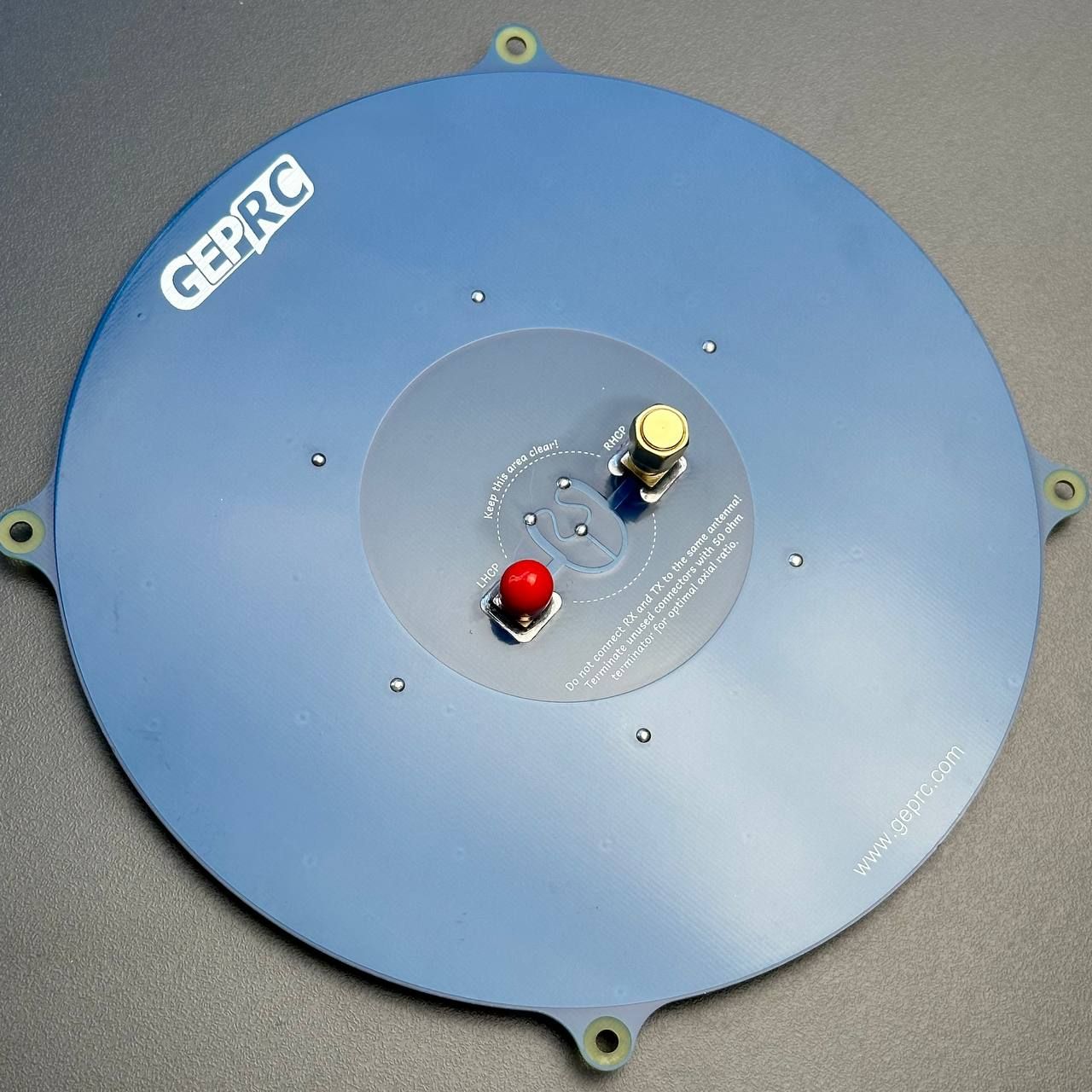 Патч- антенна GEPRC Antenna Triple Feed Patch Array 5.8G ( Sma Male ...