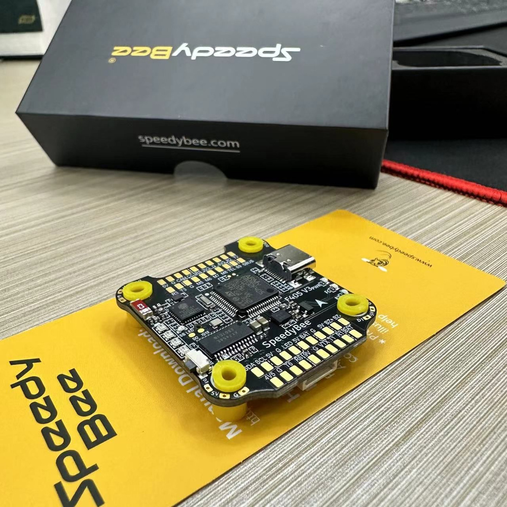 Полетный контроллер SpeedyBee F405 V3 - купить с доставкой по выгодным ...