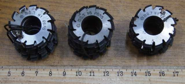 Фреза дисковая зуборезная модульная М0,7 20 Р6М5 (к-т из 8шт.) купить ...