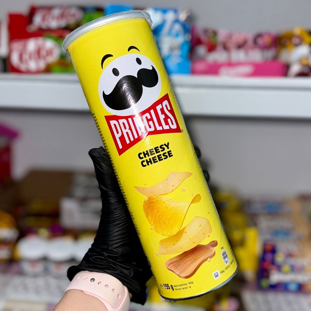 Чипсы Pringles Cheesy Cheese/Сыр 165 гр. - купить с доставкой по ...