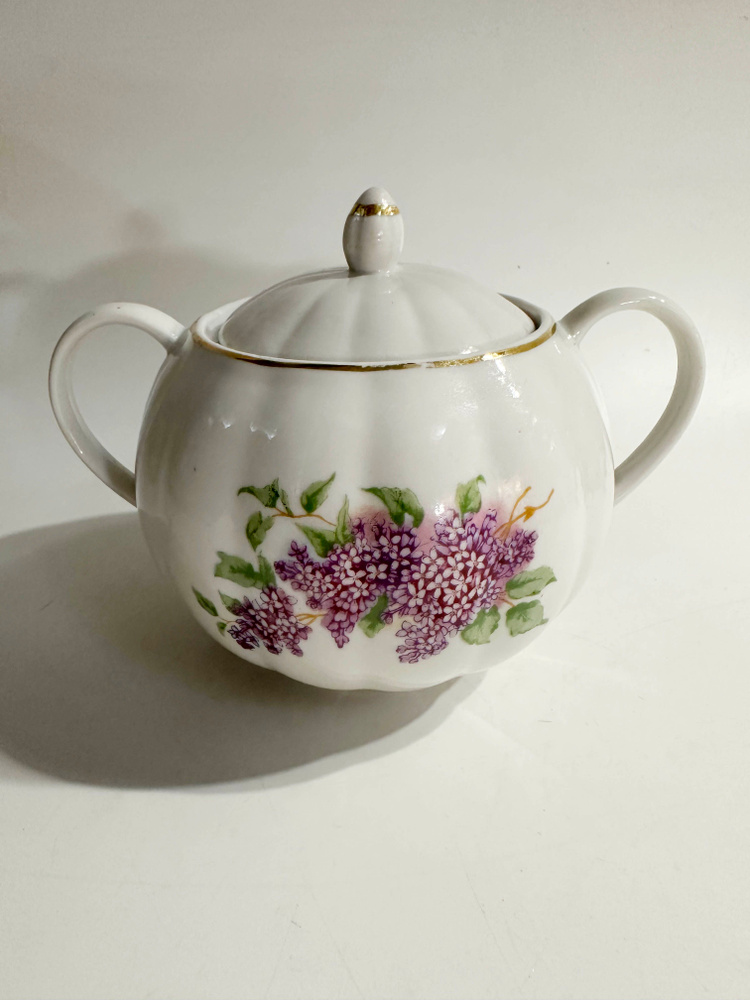Сахарница из сервиза "Сирень", фарфор, деколь, золочение, Дулевский фарфоровый завод, СССР, 1968 ...