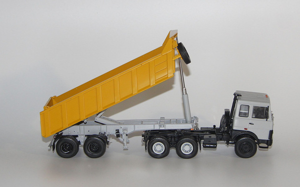 Вопросы и ответы о Модель коллекционная Тягач 6422 с самосвальным полуприцепом 9506-20. 1:43 ...