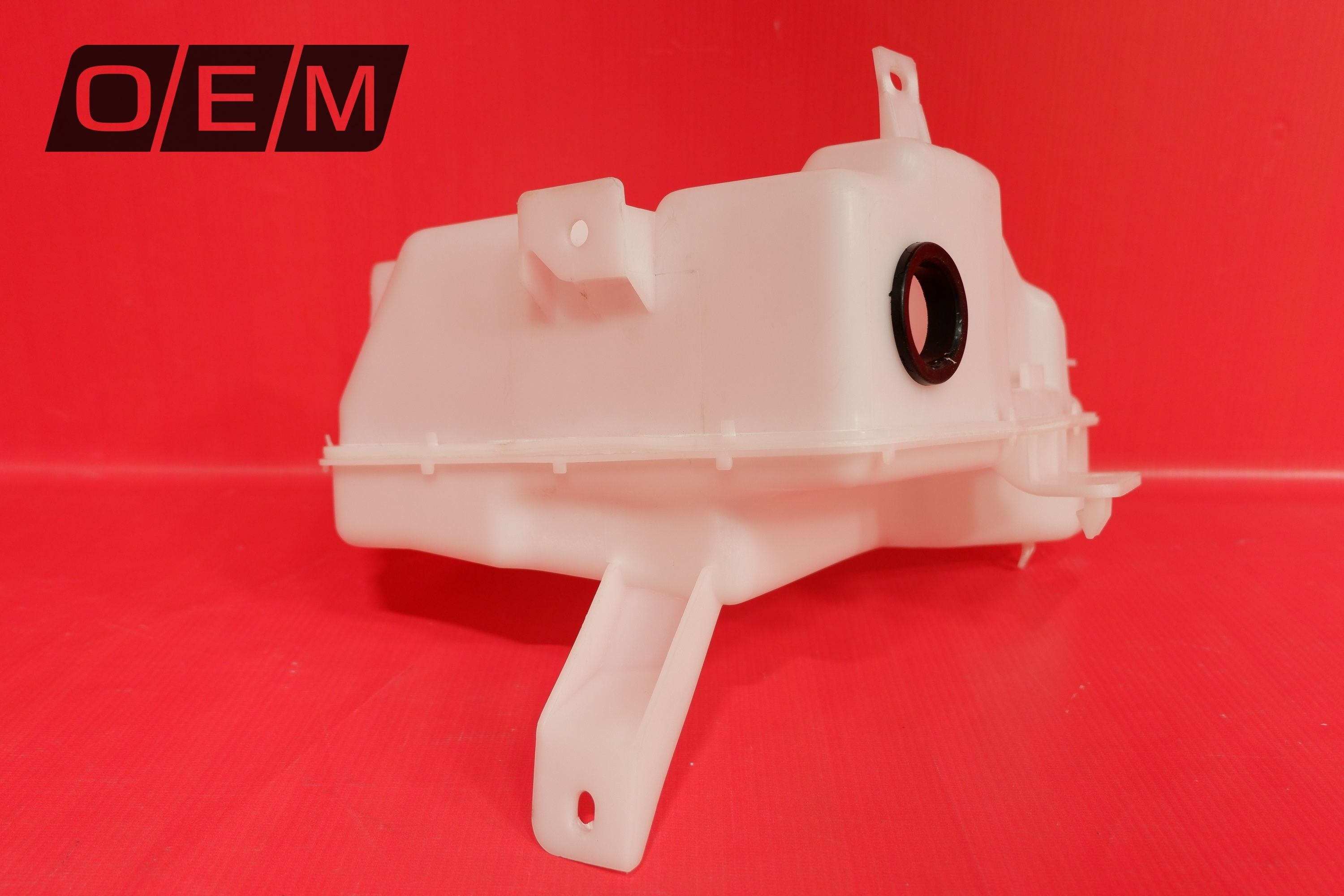 Бачок стеклоомывателя Mitsubishi ASX 1 GA0 год с 2010 по 2020 ...