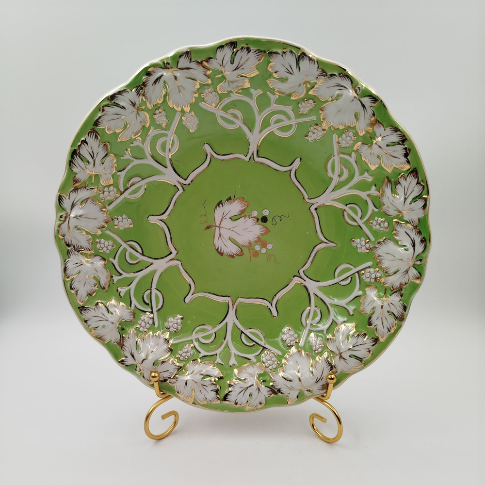 Блюдо сервировочное "Виноград" зелёное, Дулевский фарфоровый завод Дулёво СССР 1961 г купить на ...