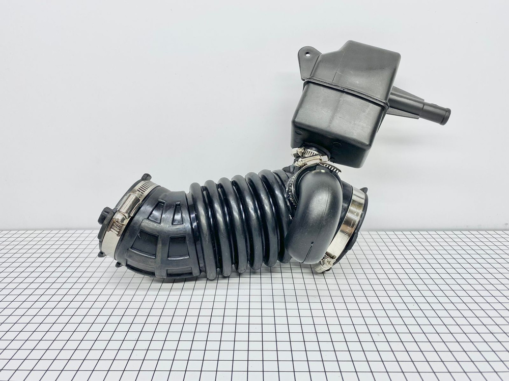Патрубок воздушного фильтра Nissan Qashqai J10 - арт. 16576-JD200 16576 ...