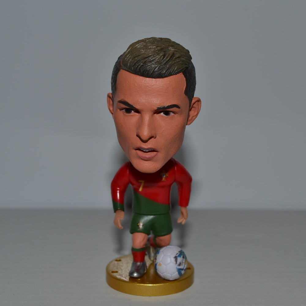 Фигурка футболиста Soccerwe Криштиану Роналду Португалия 2023 1шт ...