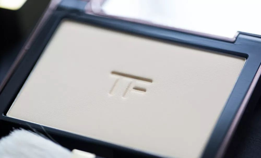 Сменный блок пудры TF - Illuminating Powder (01 Translucent) - купить с ...