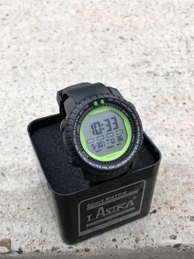 Электронные спортивные наручные часы Lasika с секундомером, подсветкой ...