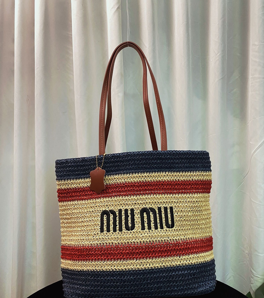 Miu Miu Сумка купить с доставкой по выгодным ценам в интернет