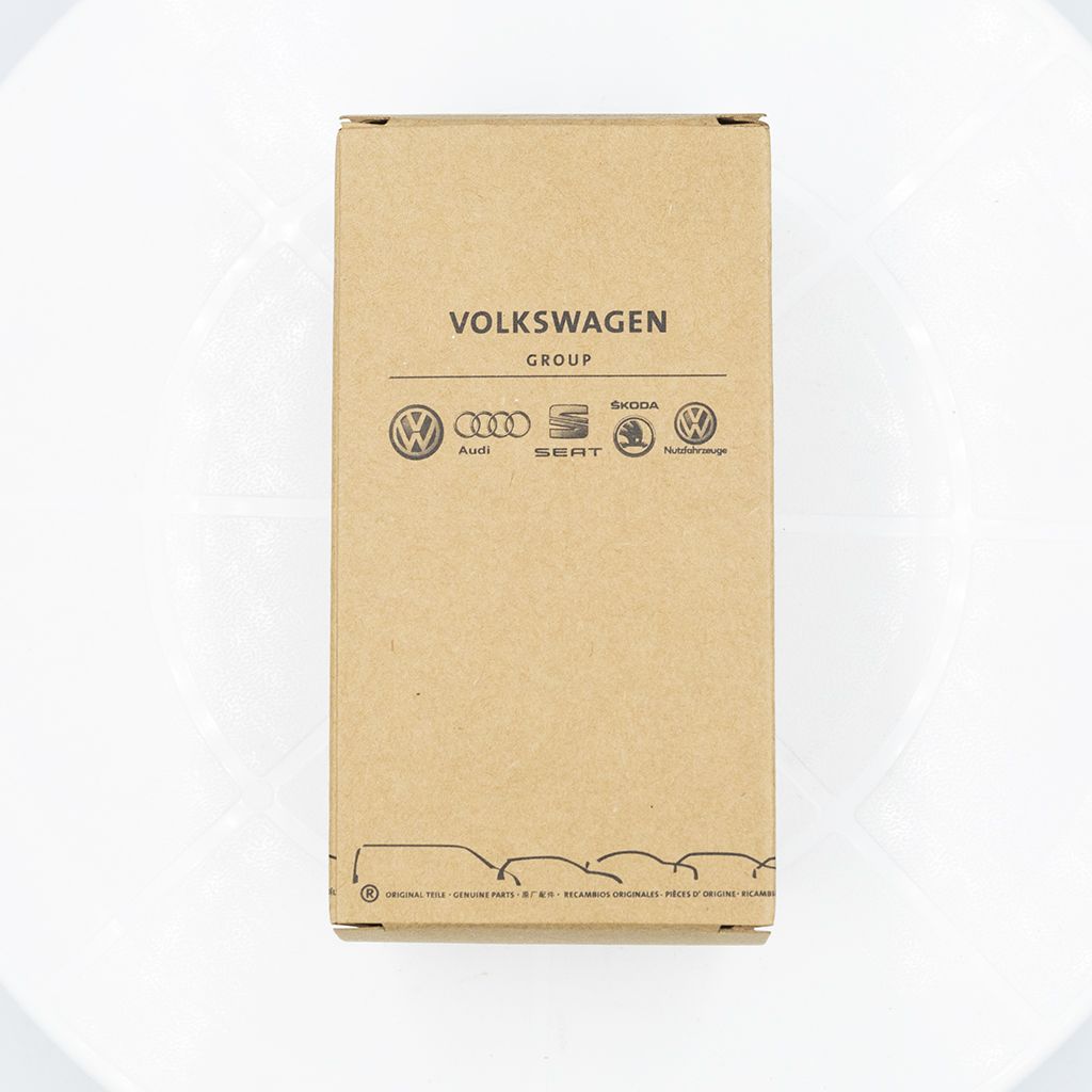 Фильтр масляный VAG 06D115562 A1 A3 A4 Cabrio A6 Altea Formentor Leon ...