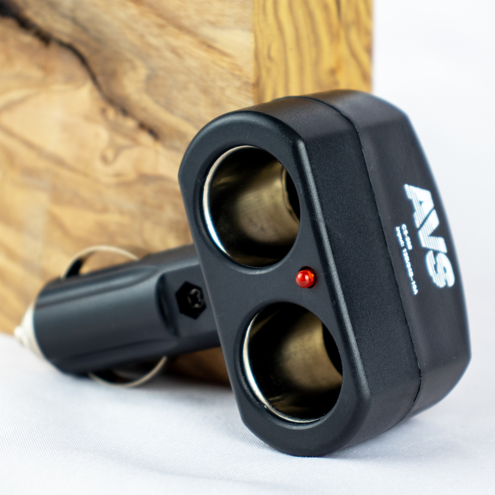 Разветвитель прикуривателя автомобиля AVS 12V-24V, 2 выхода / Автомобильное зарядное устройство ...