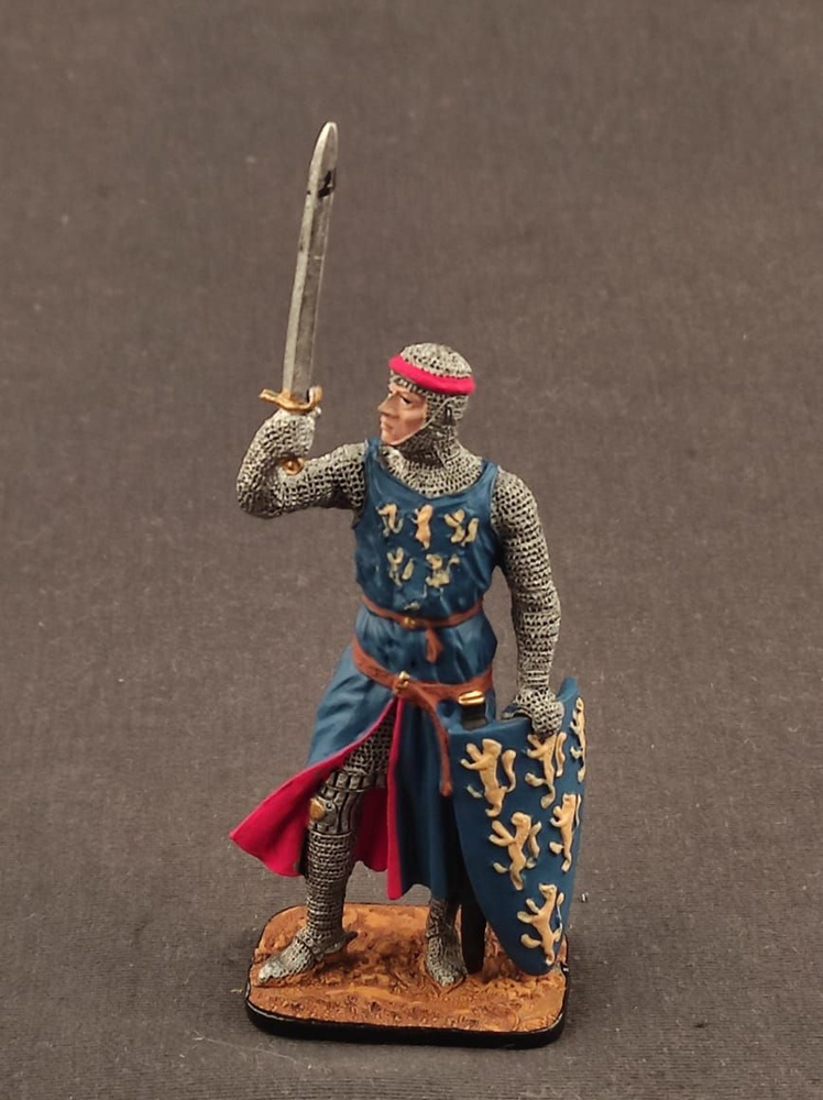 Солдатик оловянный окрашенный Средневековый рыцарь Вильям Лонгспи, Англия, начало XIII века ...