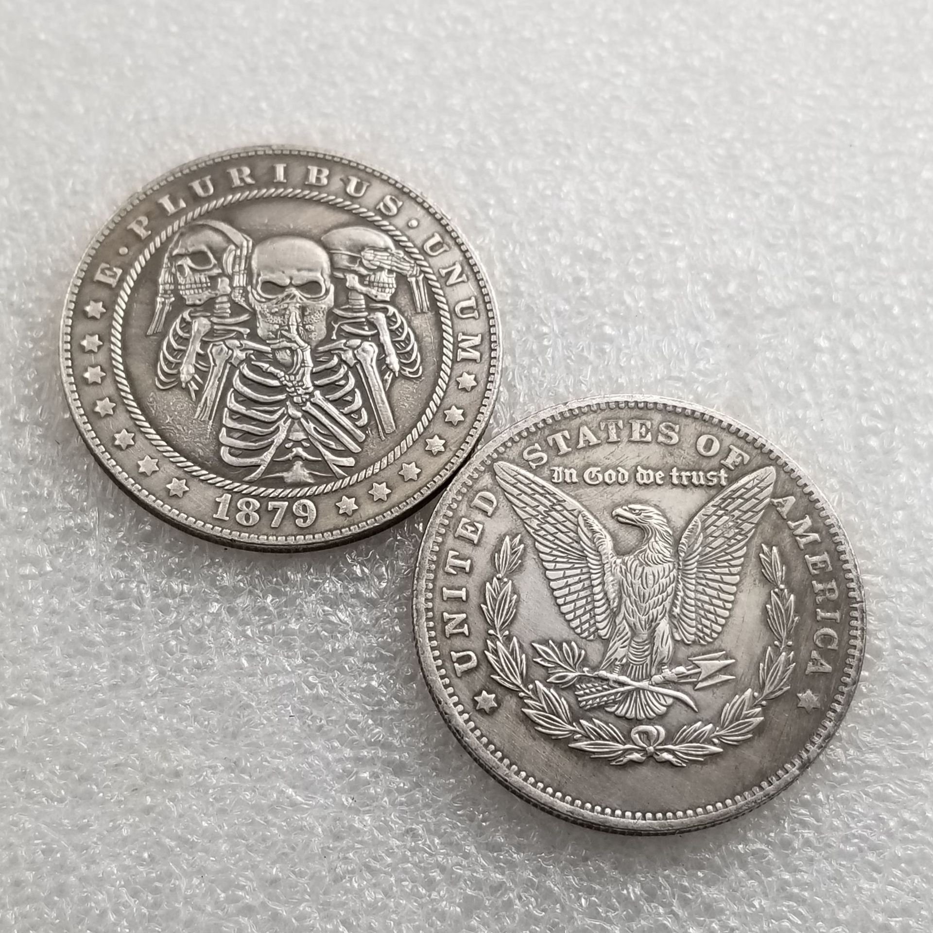 Серебряный доллар США 1879 г. Череп и орел - купить в интернет-магазине OZON с быстрой доставкой ...