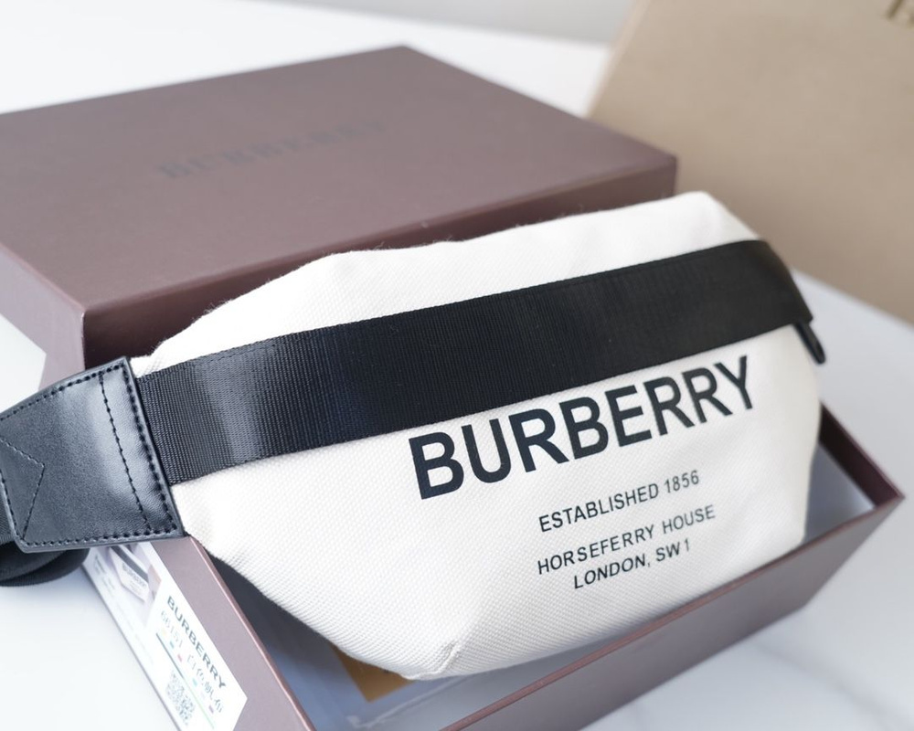 Burberry Сумка на пояс - купить с доставкой по выгодным ценам в ...