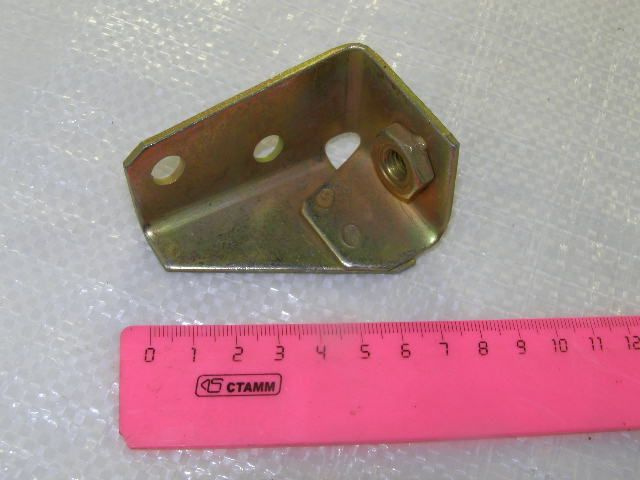 Крепление прием.трубы /2101-07/ к КПП (уголок) - LADA арт. 2101-1203025 ...