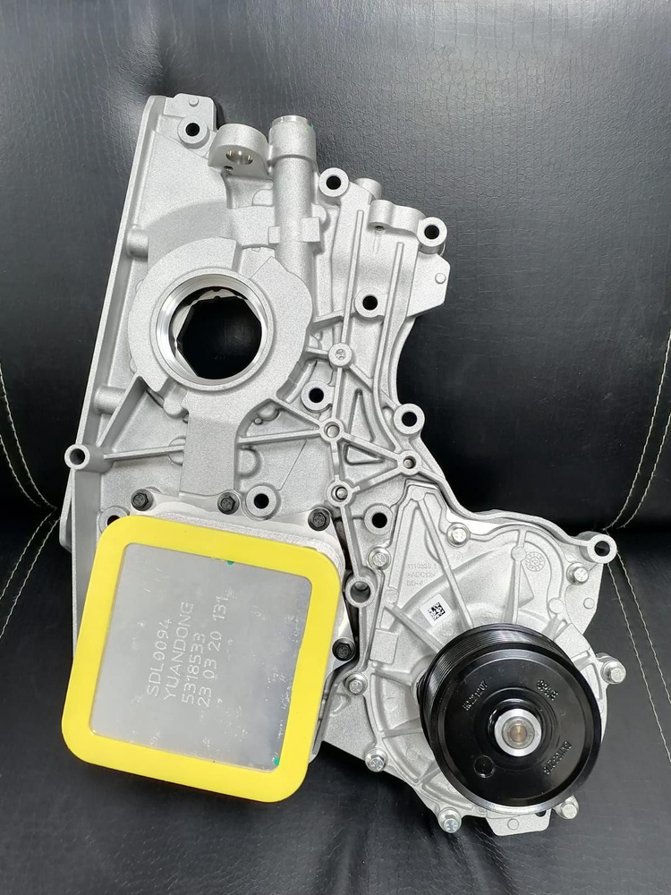 Крышка двигателя передняя (насос масляный в сборе) Е-4/5 Cummins 2.8 ...