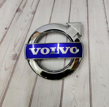 Наклейки и знаки автомобильные Volvo купить в интернет-магазине OZON в ...