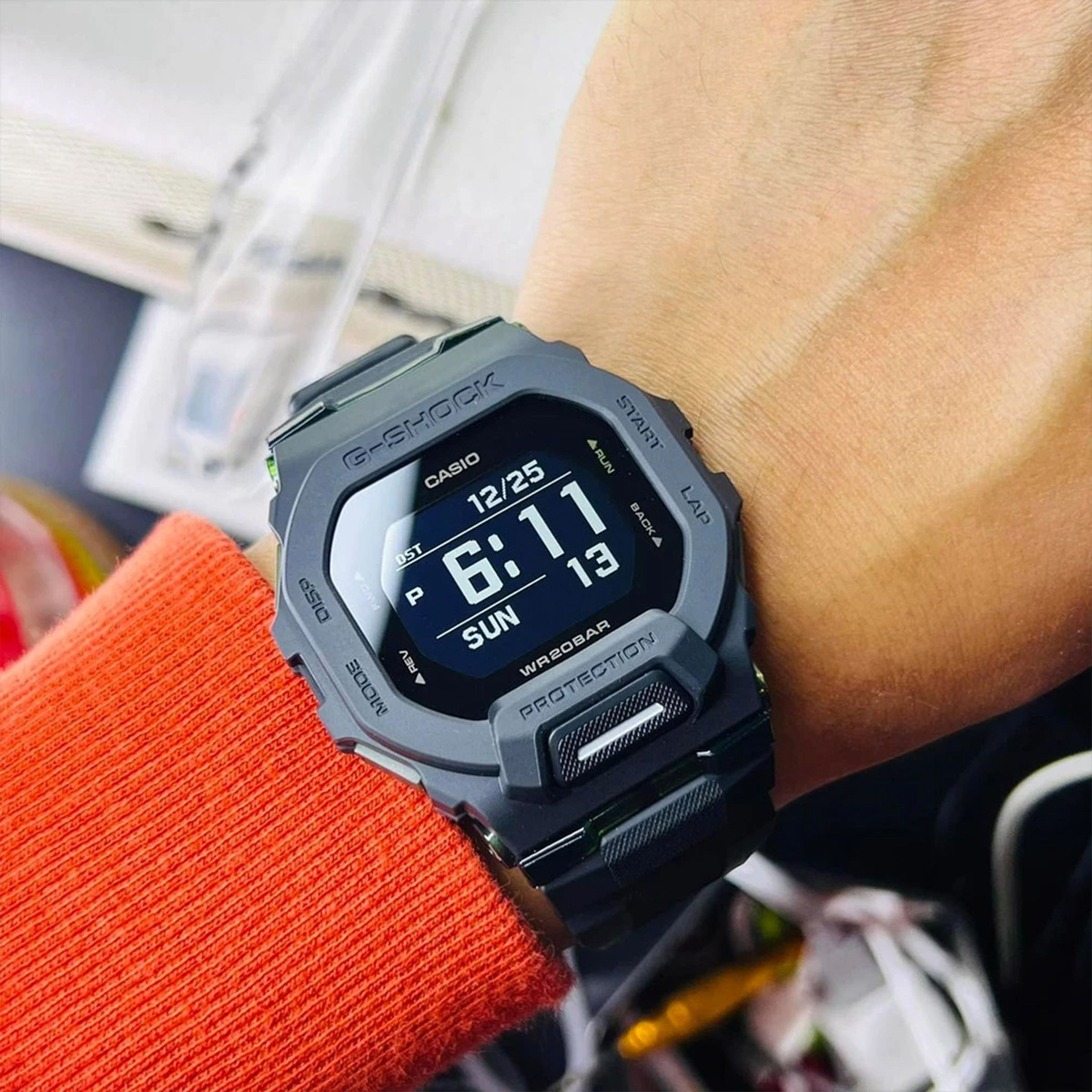 Casio Часы наручные Кварцевые G Shock G Squad Gbd 200uu 1 купить с доставкой по выгодным ценам