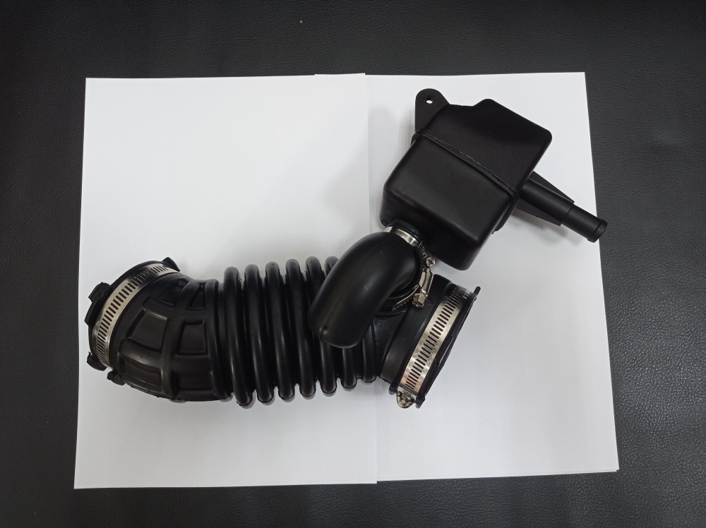 Патрубок воздушного фильтра Nissan Qashqai J10 / Nissan X-trail T31 ...