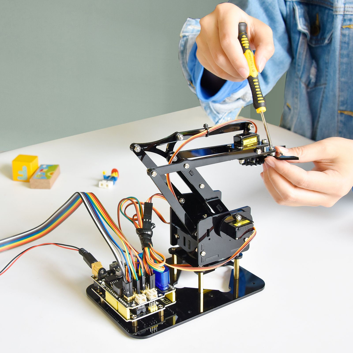 Набор Keyestudio 4DOF Robot Arm Kit механическая роботизированная-рука на базе Arduino с учебным ...