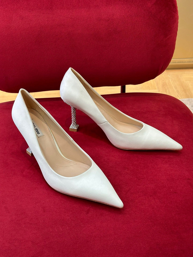 Туфли Miu Miu купить с доставкой по выгодным ценам в интернет магазине Ozon 1436971934