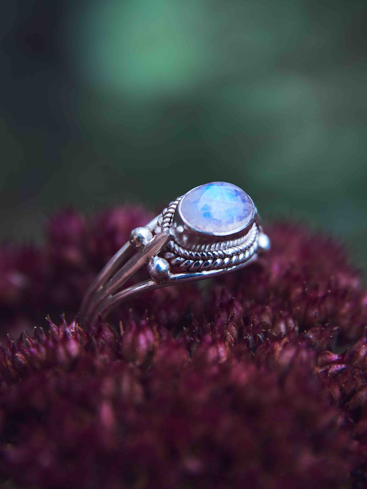 Nepal-Art Кольцо с лунным камнем "Кумар" - купить с доставкой по ...