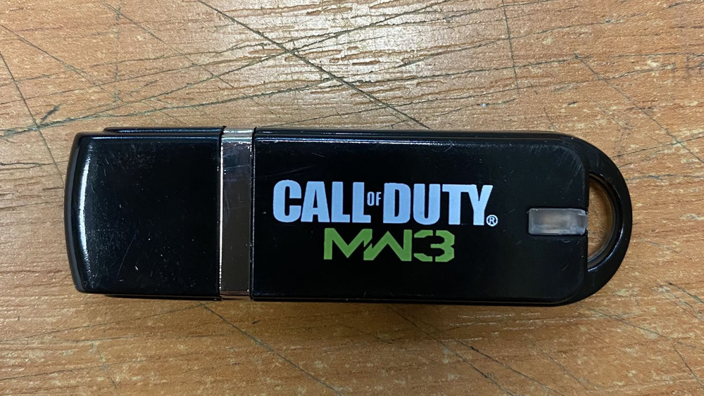 USB Флеш-накопитель Call of Duty: Modern Warfare 3 (1 ГБ, черный ...