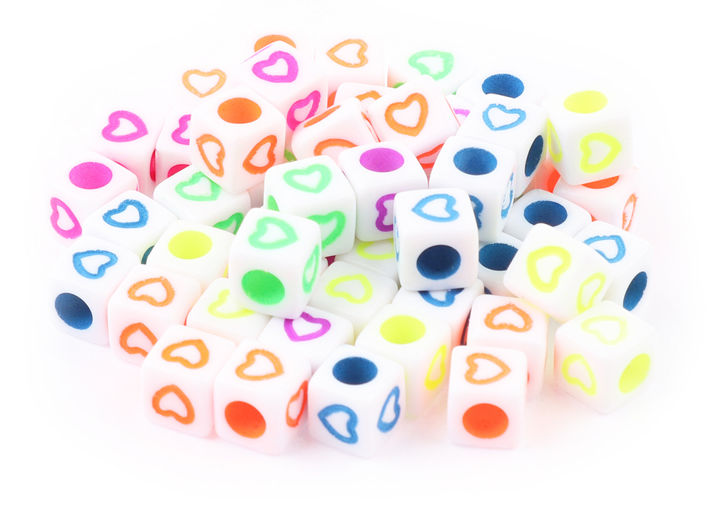 Набор квадратных бусин "Сердечки" для браслетов и рукоделия Goody Goods ...