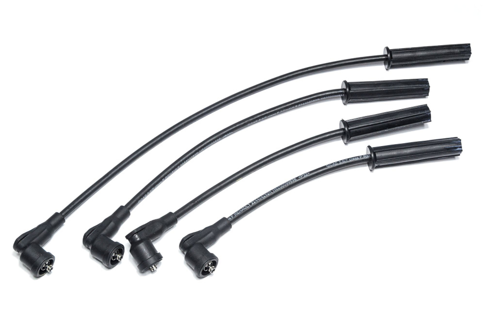 КОМПЛЕКТ ПРОВОДОВ ДЛЯ СВЕЧЕЙ ЗАЖИГАНИЯ АМ - Renault арт. 224404252R ...