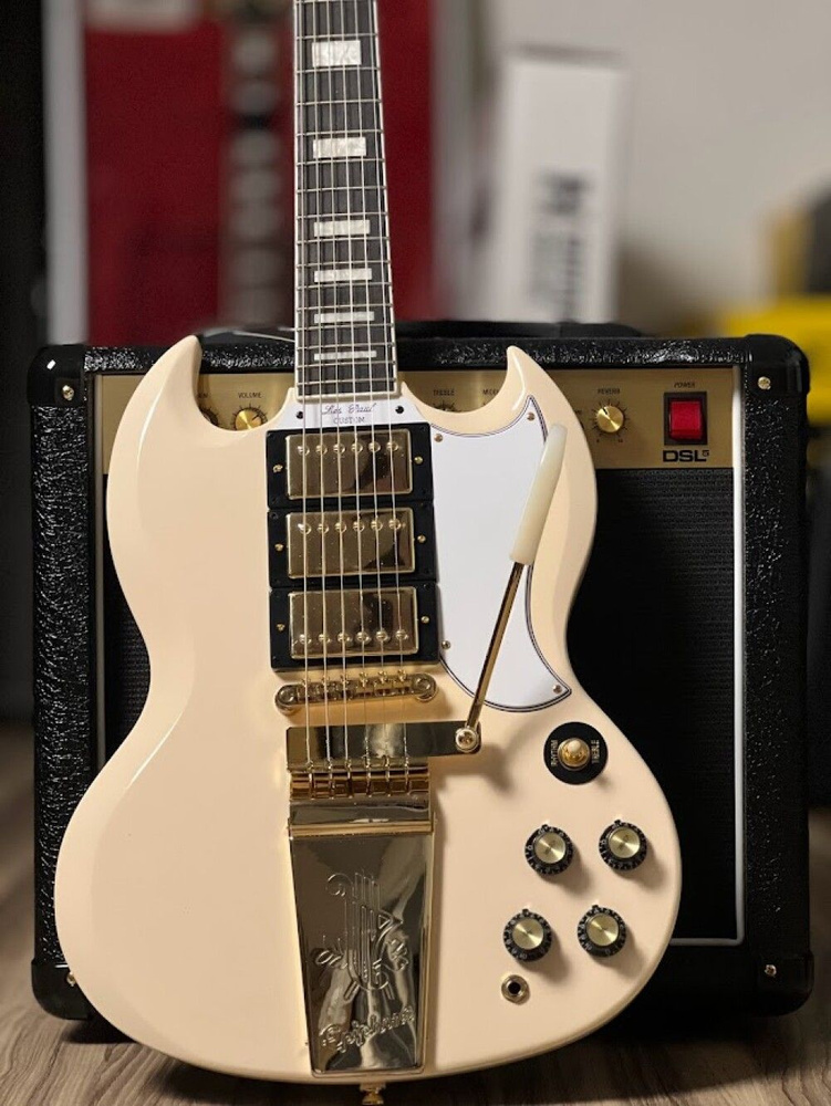 Электрогитара Epiphone SG Custom-3 Pickup With Maestro - купить с ...