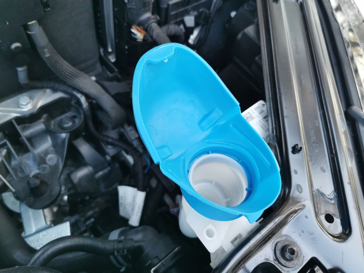 Крышка воронка горловины бачка омывателя (омывайки) арт. 6V0955485 ...